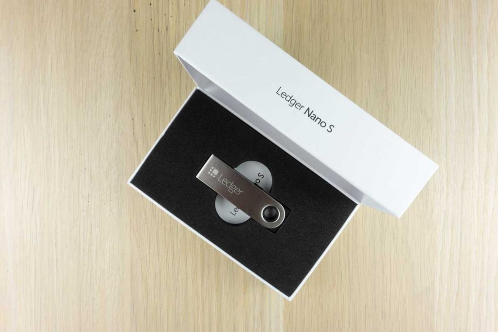 Обзор аппаратного кошелька Ledger Nano S